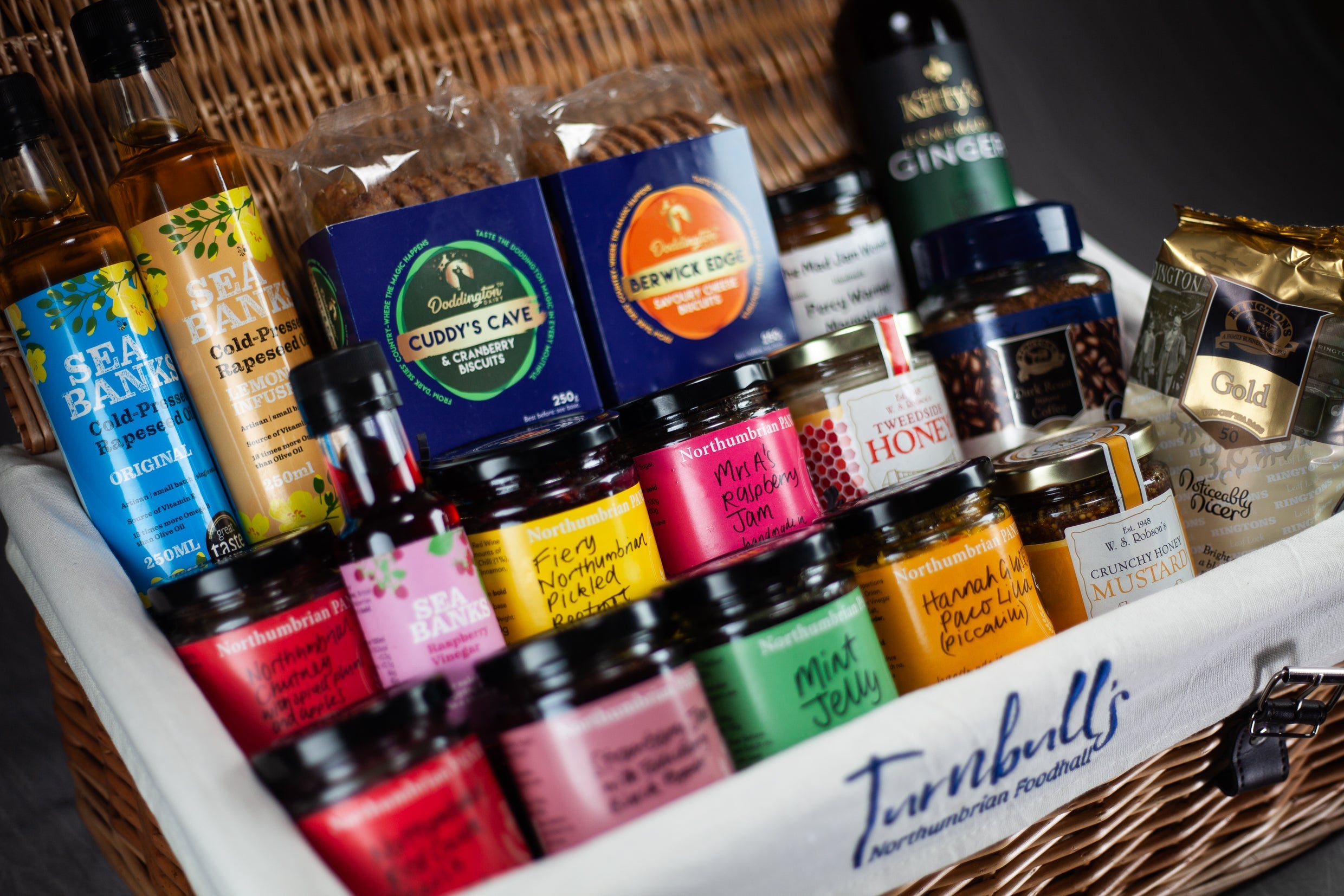 Luxury Food Hampers – Northumbrian Hampers